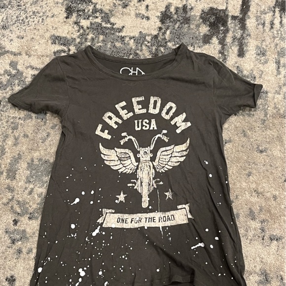 Chaser | Tops | Euc Chaser Tee | Poshmark